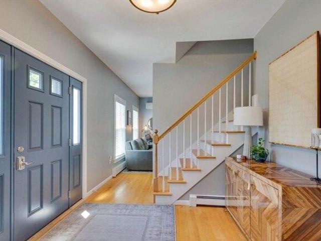 house with 4 bedroom, Woburn MA DS101932282