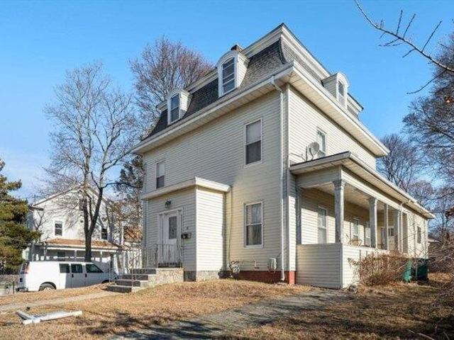 house with 4 bedroom, Woburn MA ES103498784