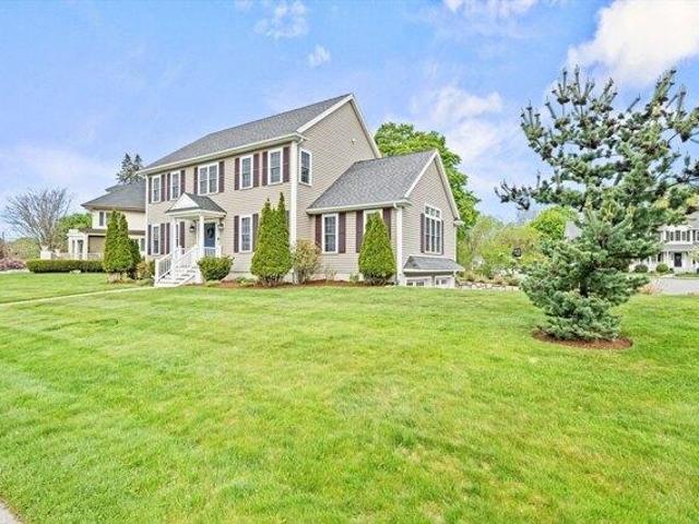 house with 4 bedroom, Woburn MA ES103037825