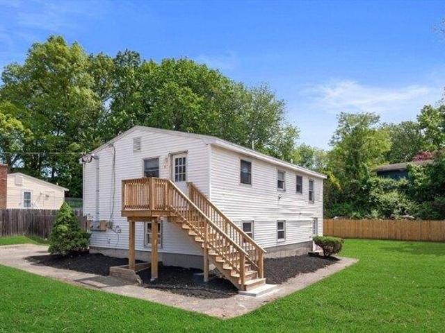 house with 4 bedroom, Woburn MA ES103101850