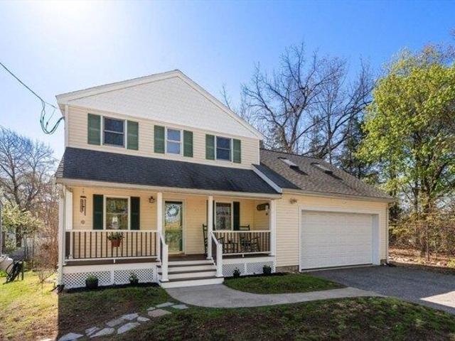 house with 4 bedroom, Woburn MA ES103247999