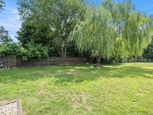 house with 4 bedroom, Woburn MA ES105040690