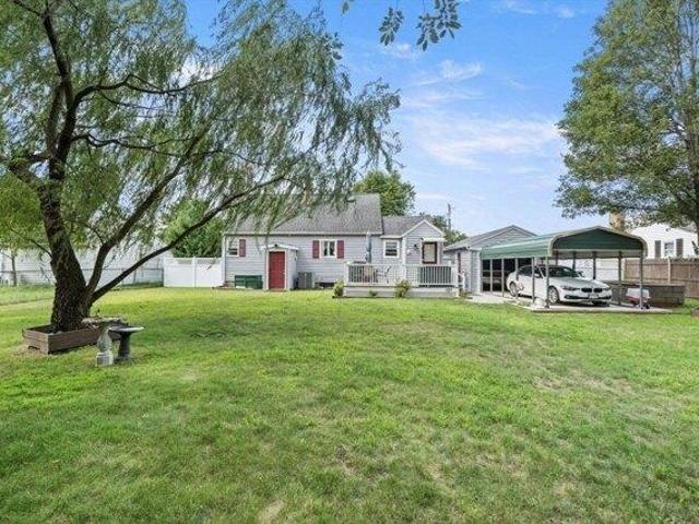 house with 4 bedroom, Woburn MA ES105290028