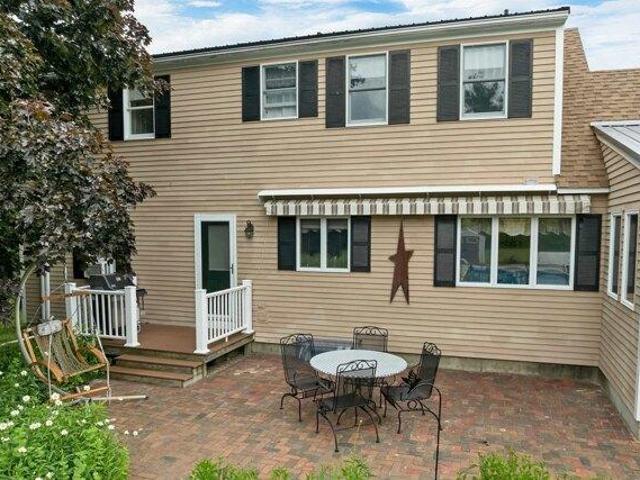 house with 4 bedroom, Wolfeboro NH ES104835255