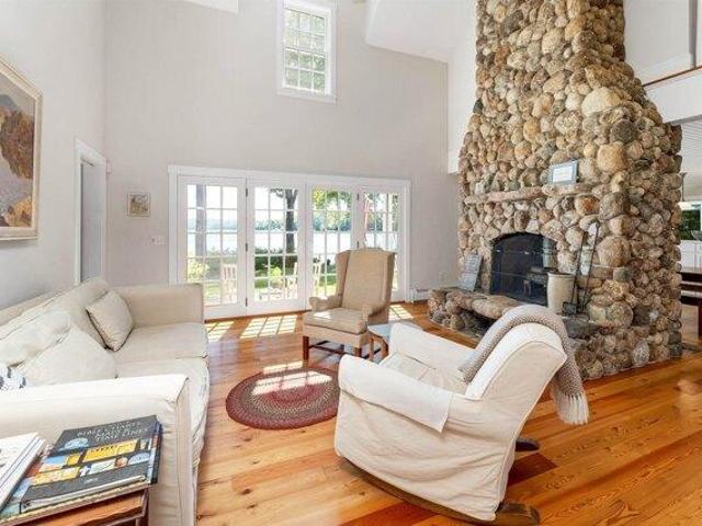 house with 4 bedroom, Wolfeboro NH ES104849851