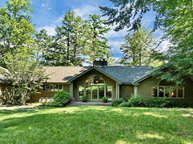 house with 4 bedroom, Wolfeboro NH ES105113402