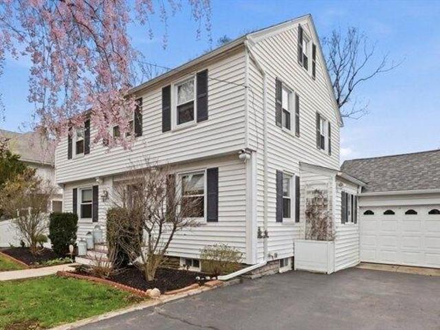 house with 4 bedroom, Worcester MA DLS102411320