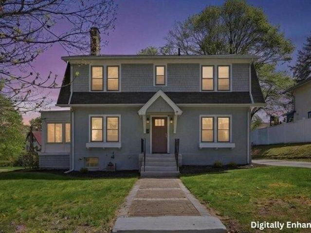 house with 4 bedroom, Worcester MA DLS102669942