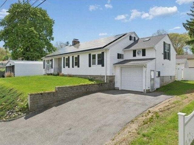 house with 4 bedroom, Worcester MA DLS102860590