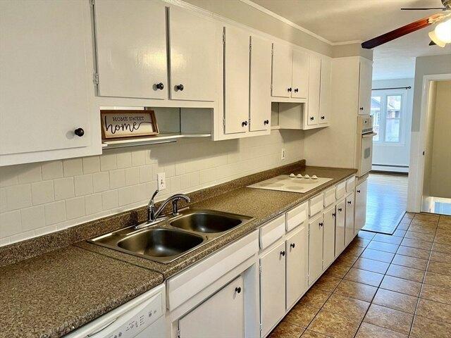 house with 4 bedroom, Worcester MA DS102412866