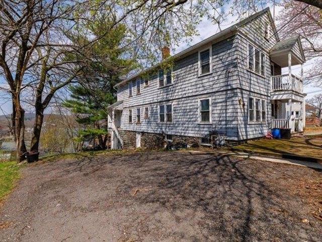 house with 4 bedroom, Worcester MA DS102709215