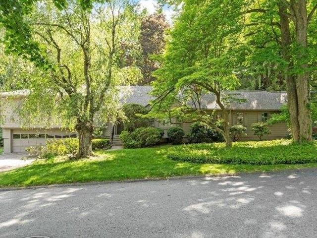 house with 4 bedroom, Worcester MA DS102825228