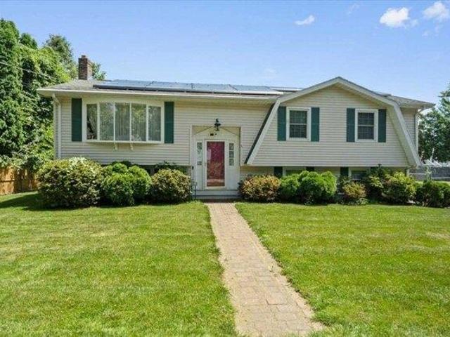 house with 4 bedroom, Worcester MA DS103497406