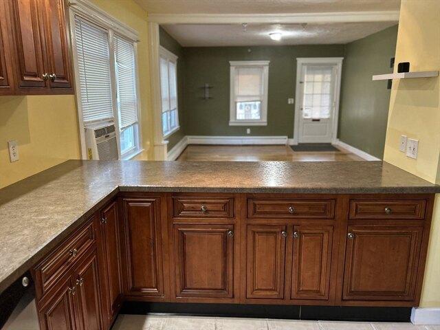 house with 4 bedroom, Worcester MA DS103247927