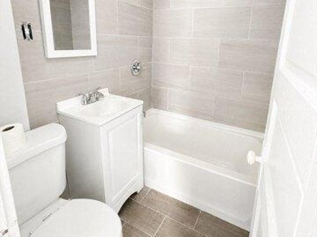 house with 4 bedroom, Worcester MA ES102961913