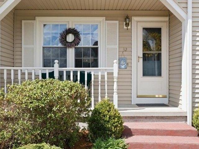 house with 4 bedroom, Worcester MA ES103441929