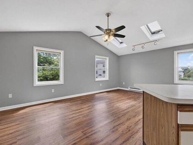 house with 4 bedroom, Worcester MA ES103498970