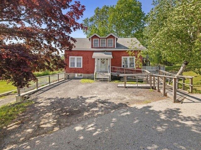 house with 4 bedroom, Worcester MA ES103498349