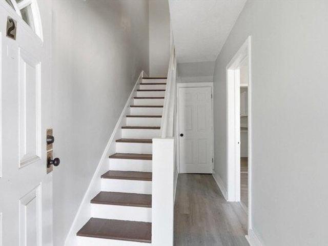 house with 4 bedroom, Worcester MA ES104811022