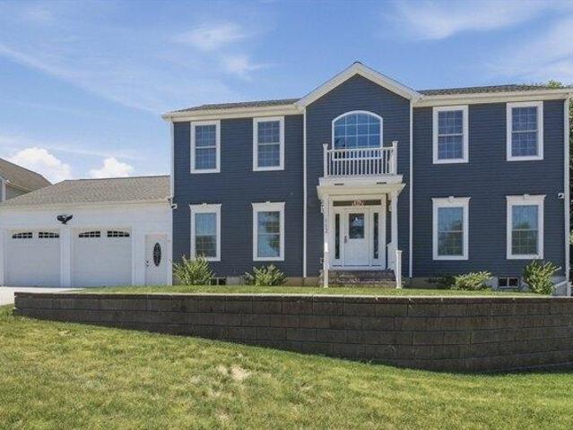 house with 4 bedroom, Worcester MA ES104148257