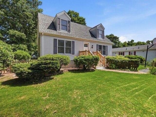 house with 4 bedroom, Worcester MA ES105041293