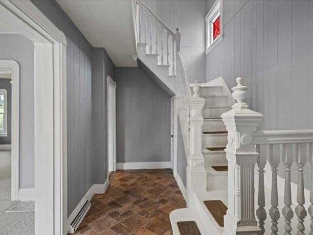 house with 4 bedroom, Worcester MA ES105058948