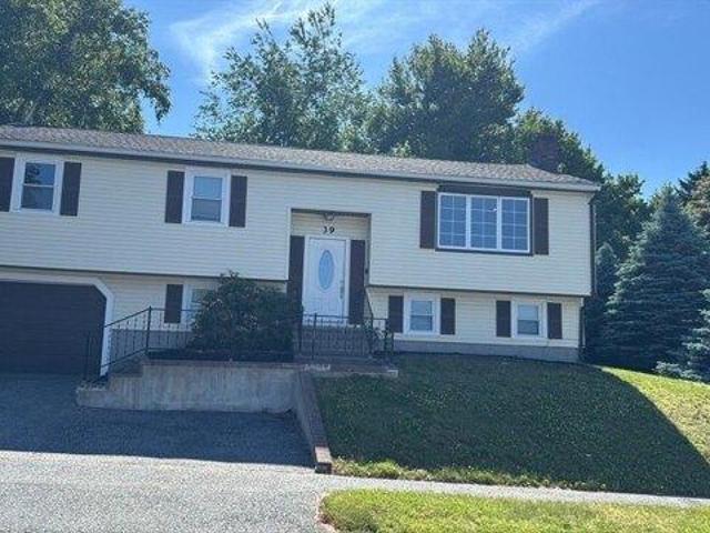 house with 4 bedroom, Worcester MA ES105061101