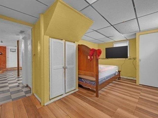 house with 4 bedroom, Worcester MA ES105082302
