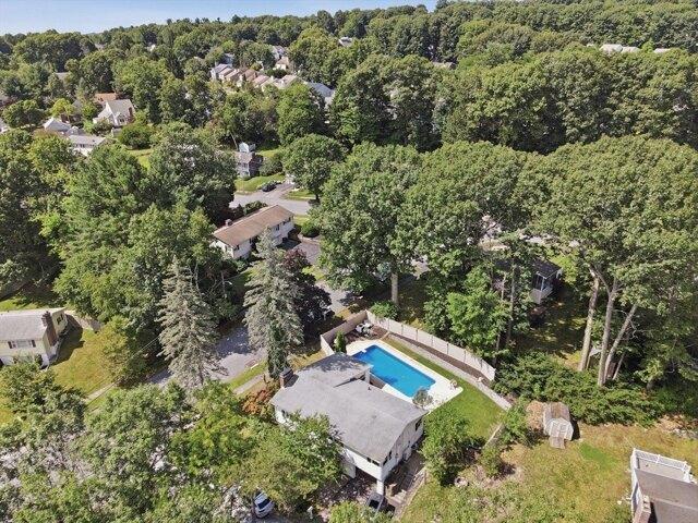 house with 4 bedroom, Worcester MA ES105117057