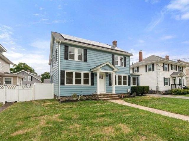 house with 4 bedroom, Worcester MA ES105156453