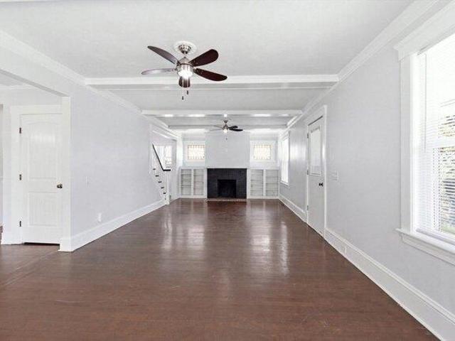 house with 4 bedroom, Worcester MA ES105157846