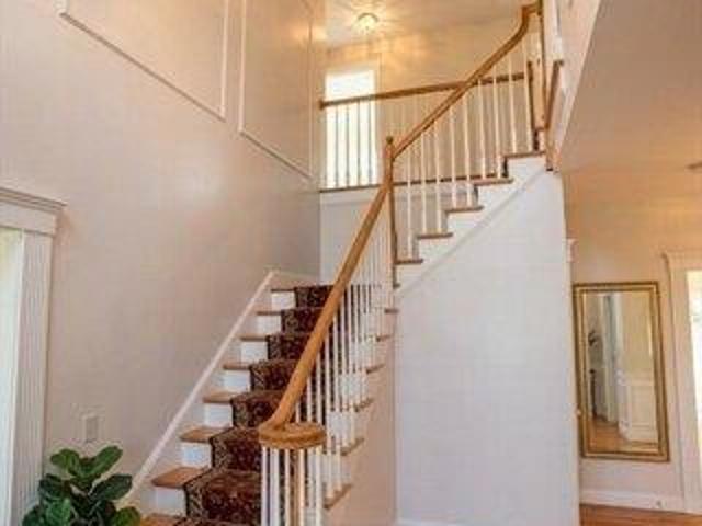 house with 4 bedroom, Worcester MA ES105279791