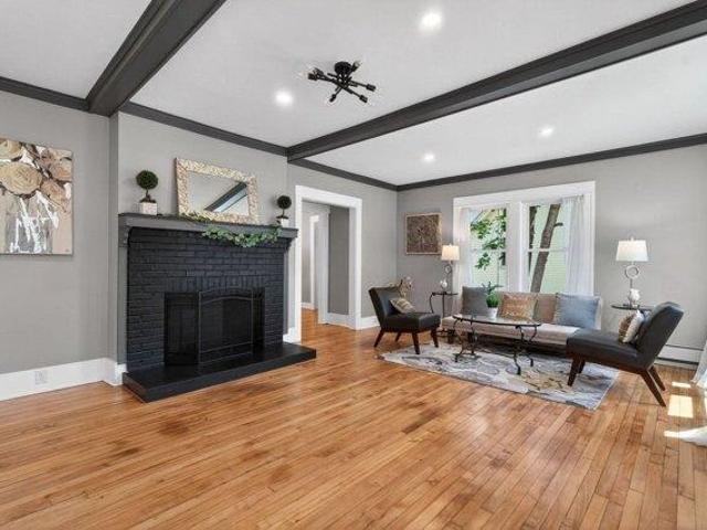 house with 4 bedroom, Worcester MA ES105351482