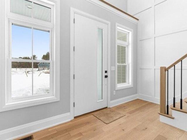 house with 4 bedroom, Wrentham MA DS102527715