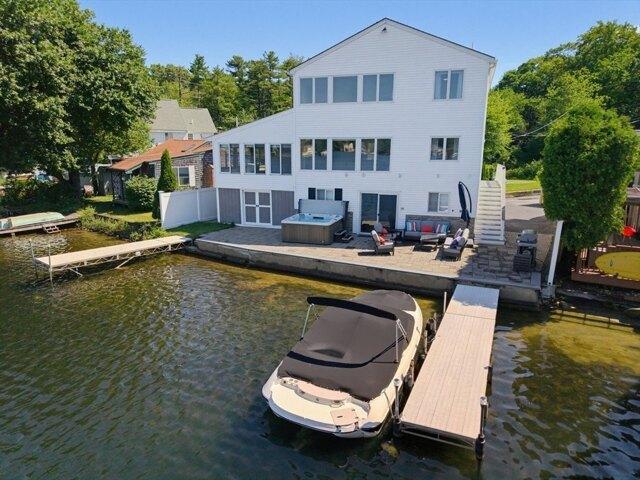 house with 4 bedroom, Wrentham MA DS104151315