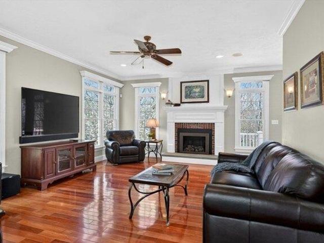 house with 4 bedroom, Wrentham MA ES103186808