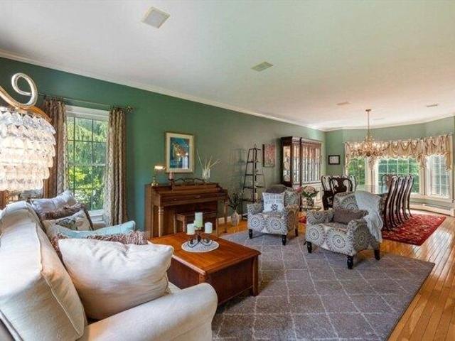 house with 4 bedroom, Wrentham MA ES103887780