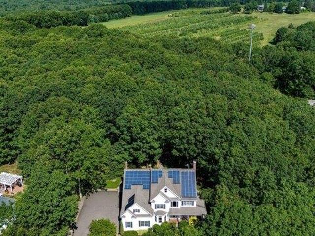 house with 4 bedroom, Wrentham MA ES105061768