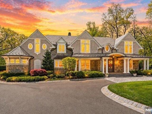house with 4 bedroom, Wyckoff NJ ES104540827