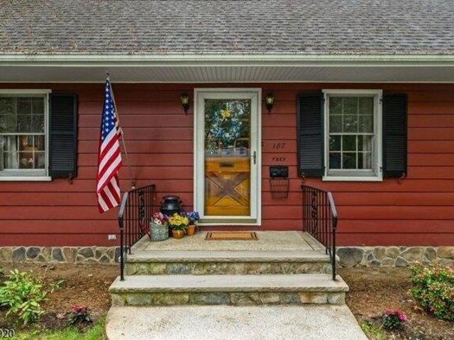 house with 4 bedroom, Wyckoff NJ ES104650382