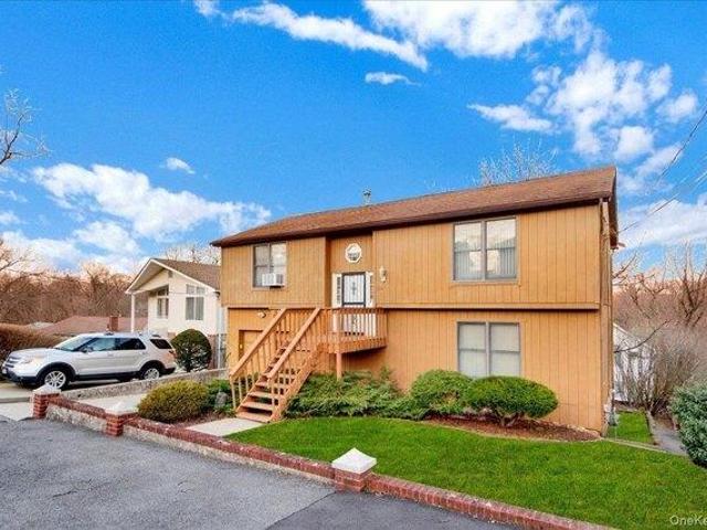 house with 4 bedroom, Yonkers NY DLS101780976