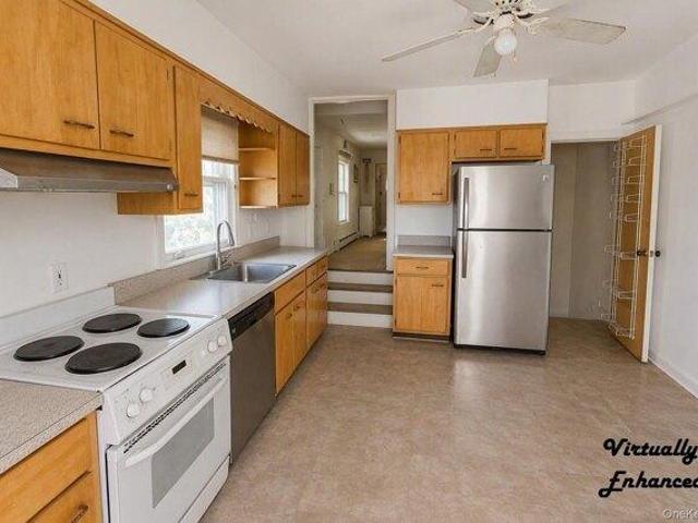 house with 4 bedroom, Yonkers NY ES105204514