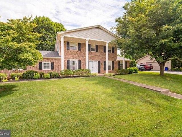 house with 4 bedroom, York PA ES104904761