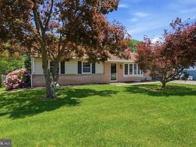 house with 4 bedroom, York PA ES103601771