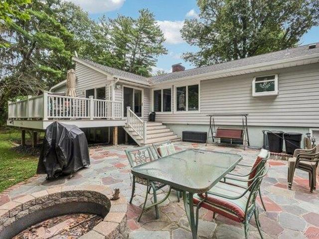 house with 4 bedroom, Yorktown Heights NY ES103601242
