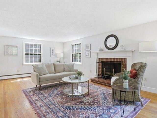 house with 4 bedroom, Acton MA DS103099964