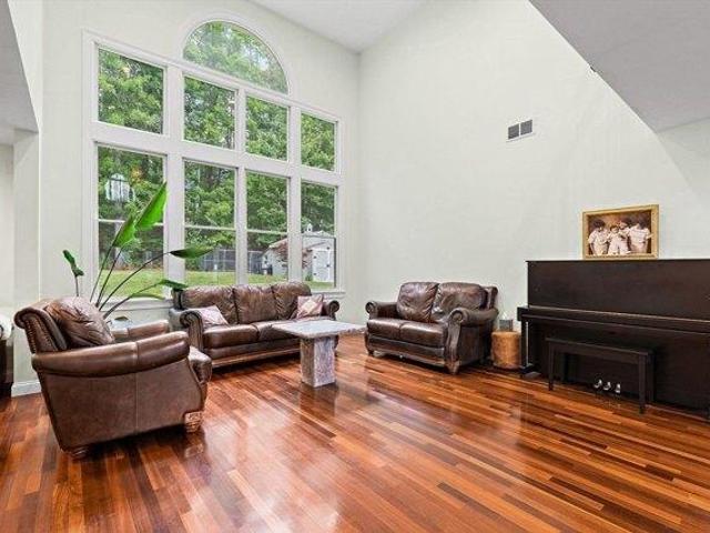 house with 4 bedroom, Acton MA ES102859933