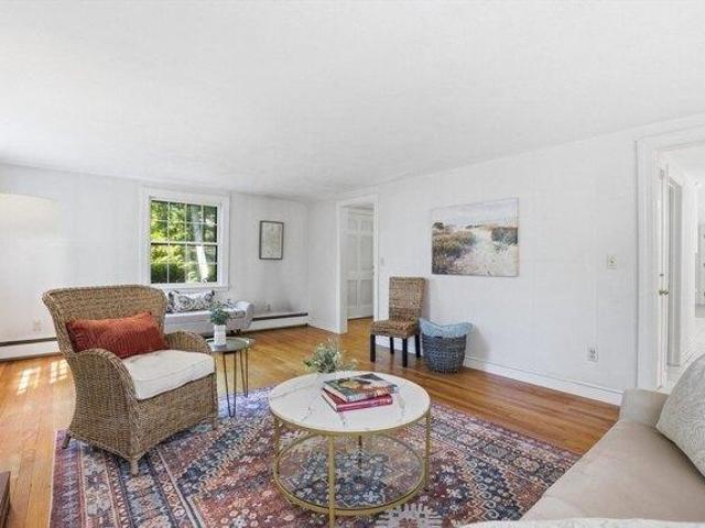 house with 4 bedroom, Acton MA ES103099964