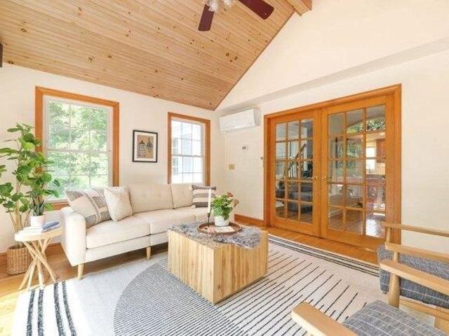 house with 4 bedroom, Acton MA ES103163236