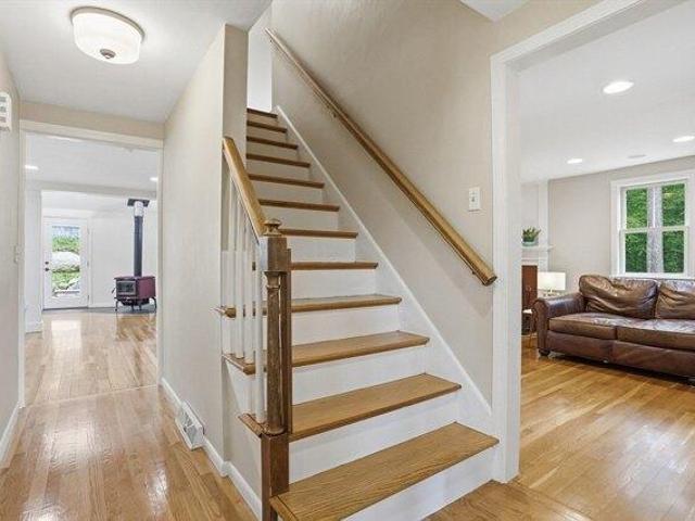 house with 4 bedroom, Acton MA ES103101860